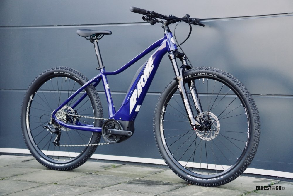 elektrokolo APACHE Hawk 3 Bosch 500 Wh :: BIKESTOCK.CZ - Elektrokola, jízdní kola a servis